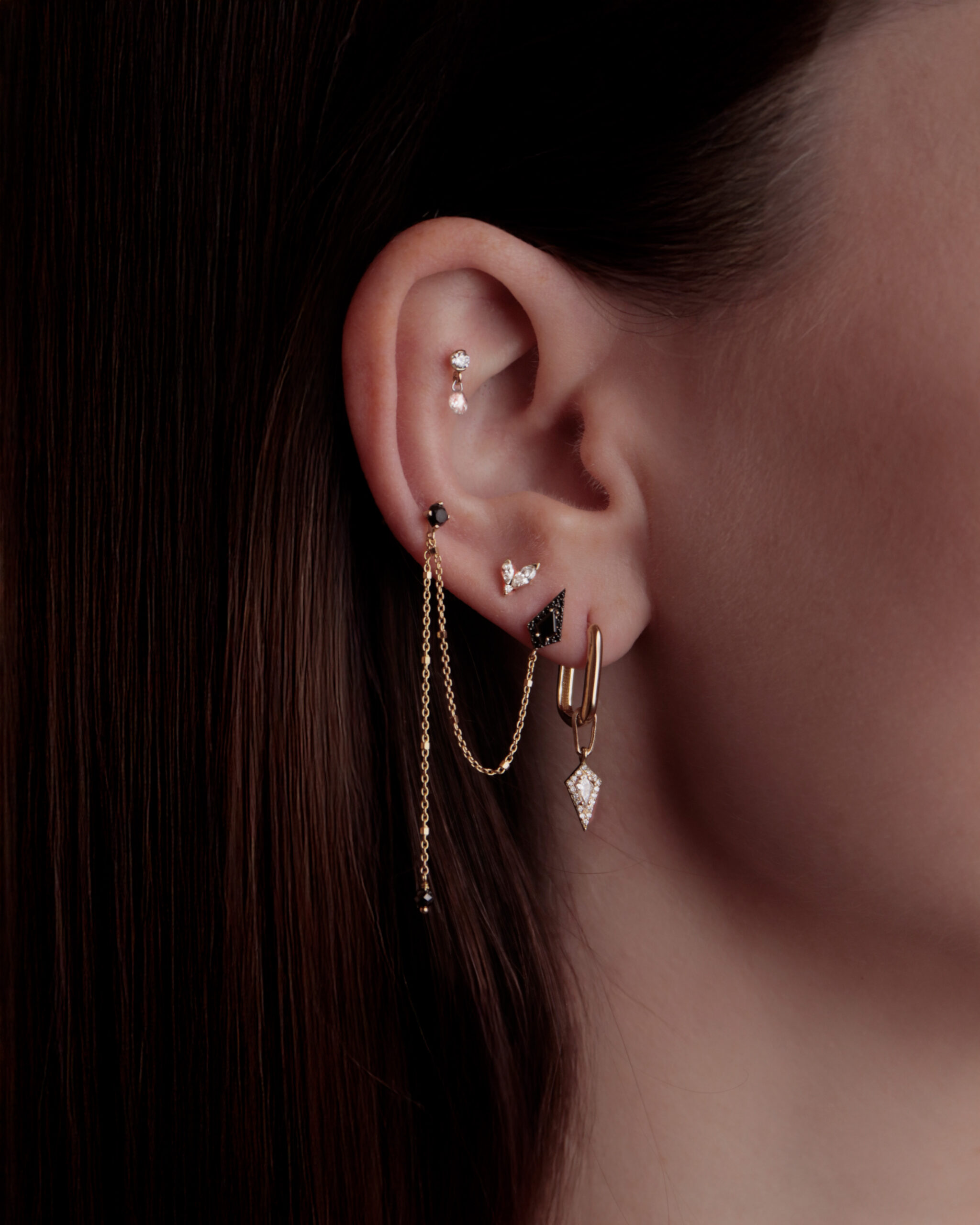 Two hole Alfa Stud Earring in Black Diamonds - Malka Jewelry